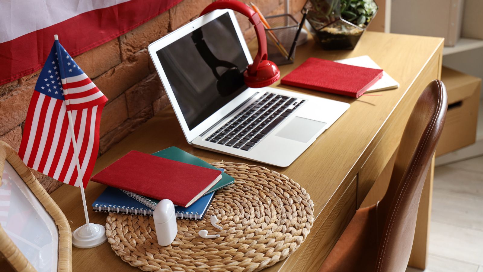 Elevate Your Workspace with 4th of July Vibes - Colormelon