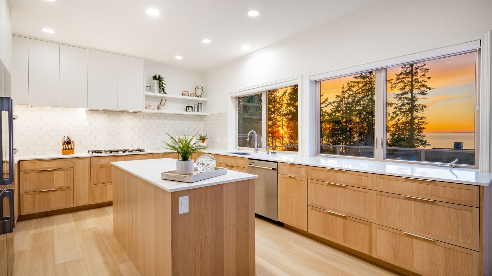 Best Makeover Tips for Fresh and Airy Kitchen - Colormelon