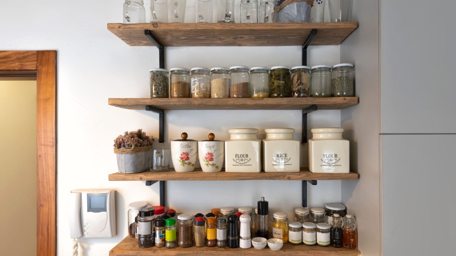 Why Open Shelving is Out – 2024 Kitchen Trends Ahead - Colormelon