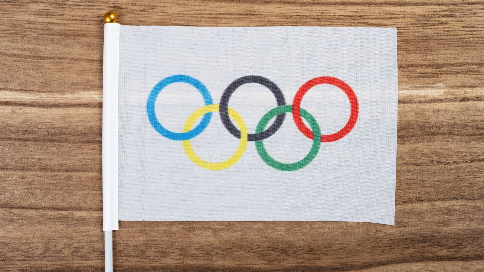 Olympic-themed Bedroom for Aspiring Athletes - Colormelon