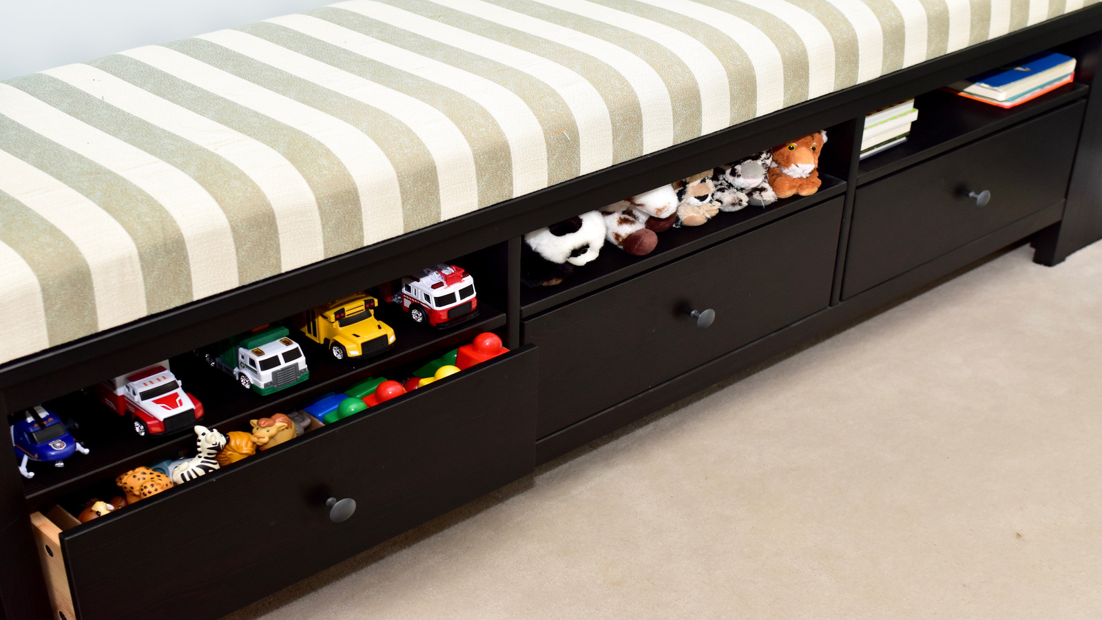 Clever and Easy Toy Storage Solutions - Colormelon