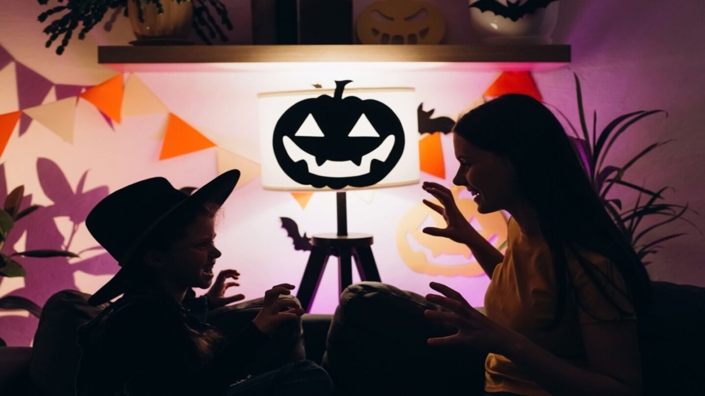 How to Plan the Perfect Halloween Party - Colormelon