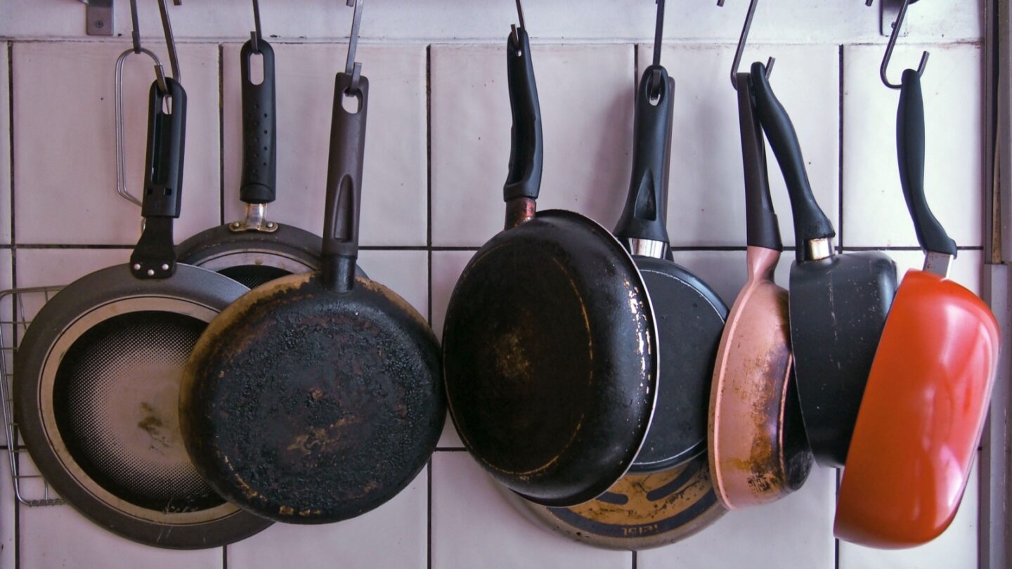 Why Open Shelving is Out – 2024 Kitchen Trends Ahead - Colormelon