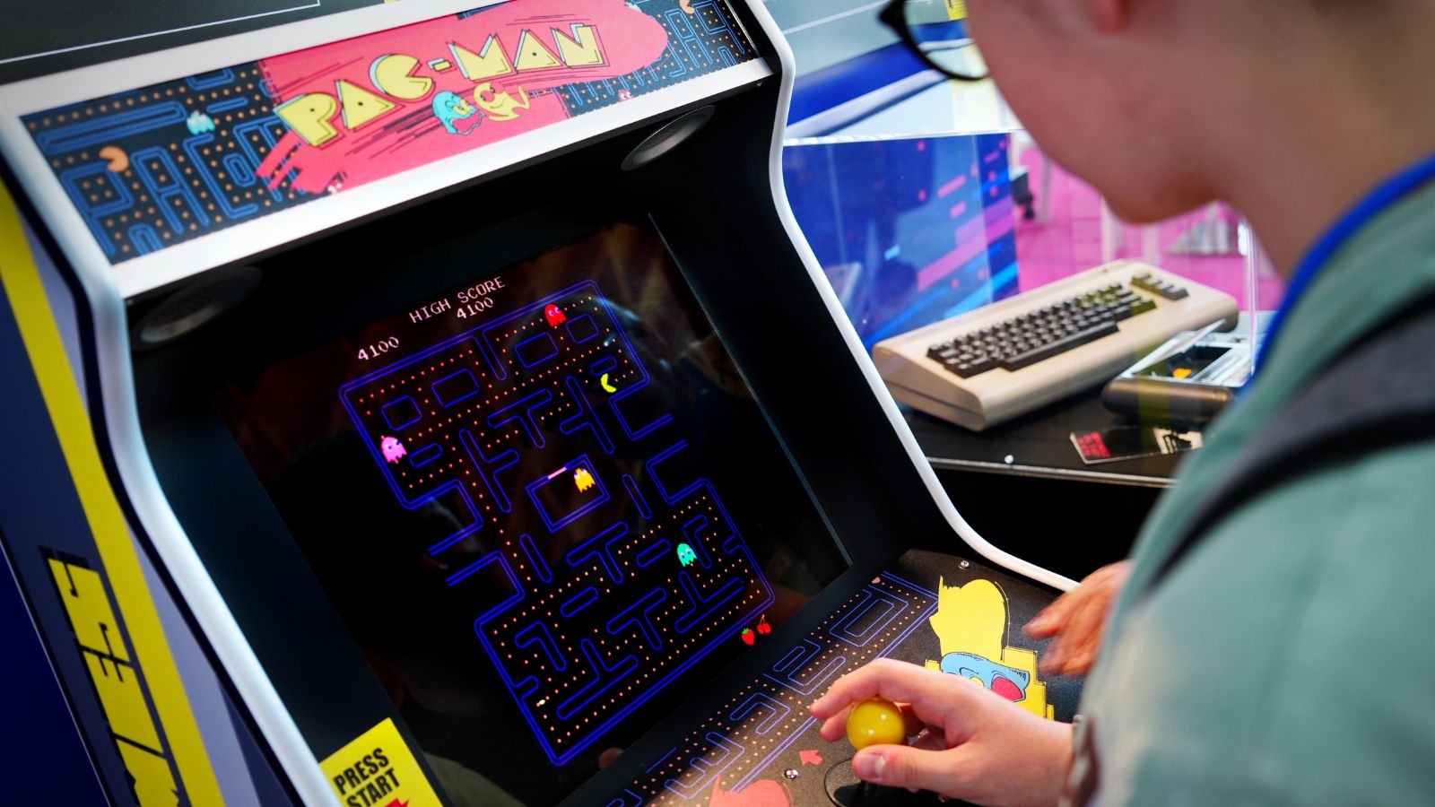 15 Game Room Essentials For Ultimate Fun - Colormelon