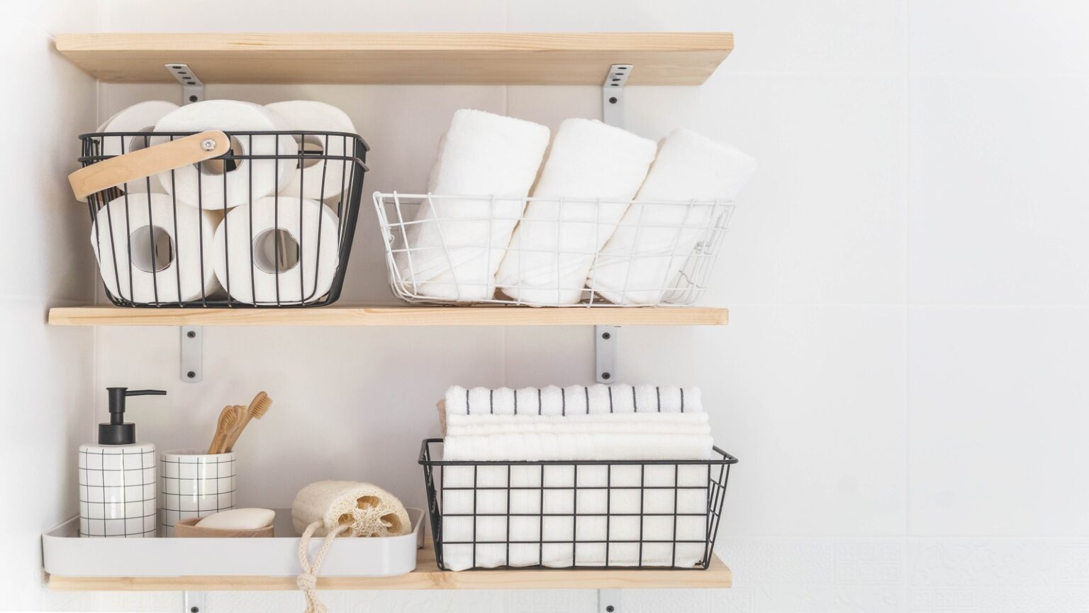 Quick Tips to Declutter and Organize Bathroom - Colormelon