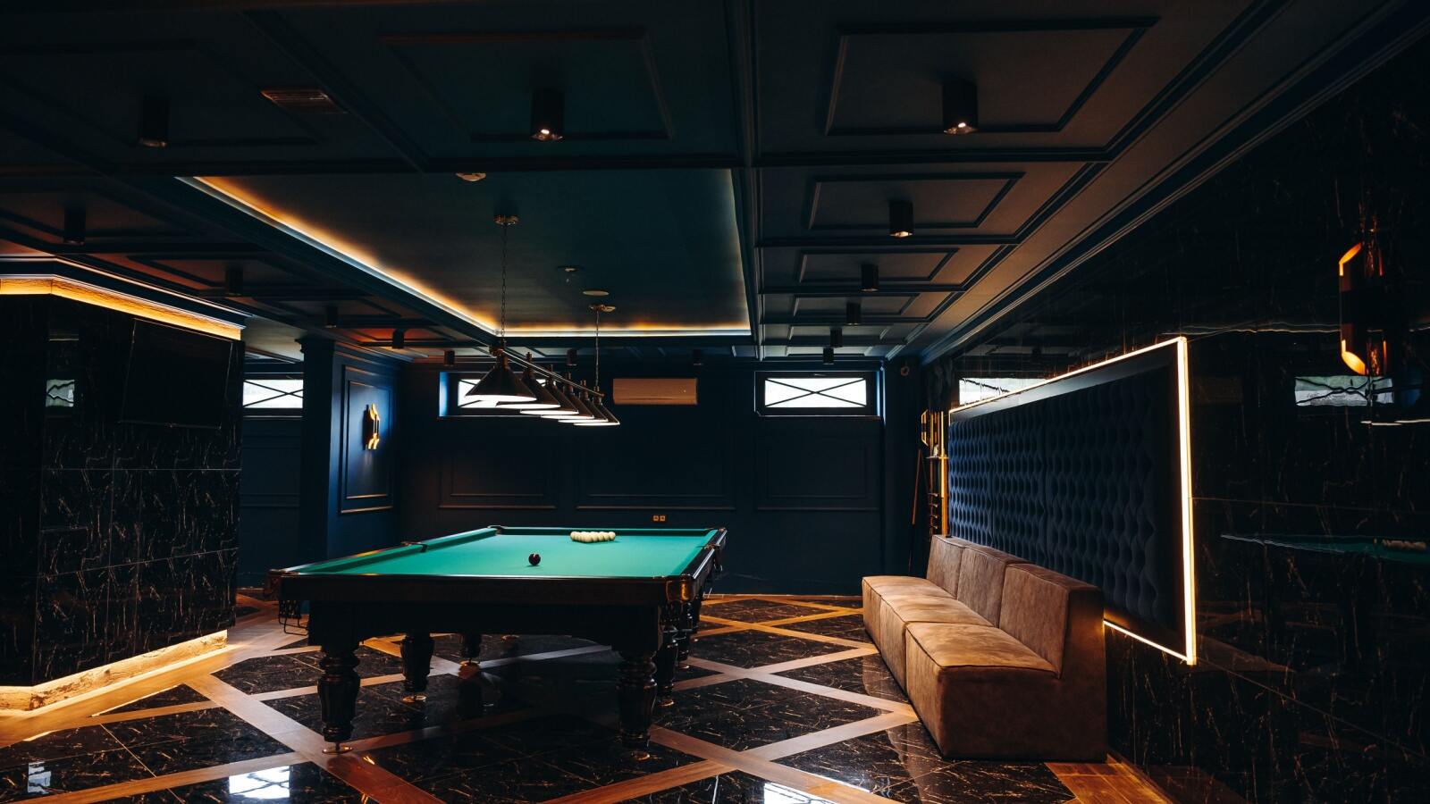 Create a Cozy Game Room with The Witcher Themes - Colormelon