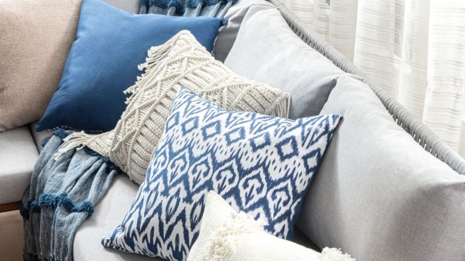 15 Creative Ways to Repurpose Fabric for Decor - Colormelon