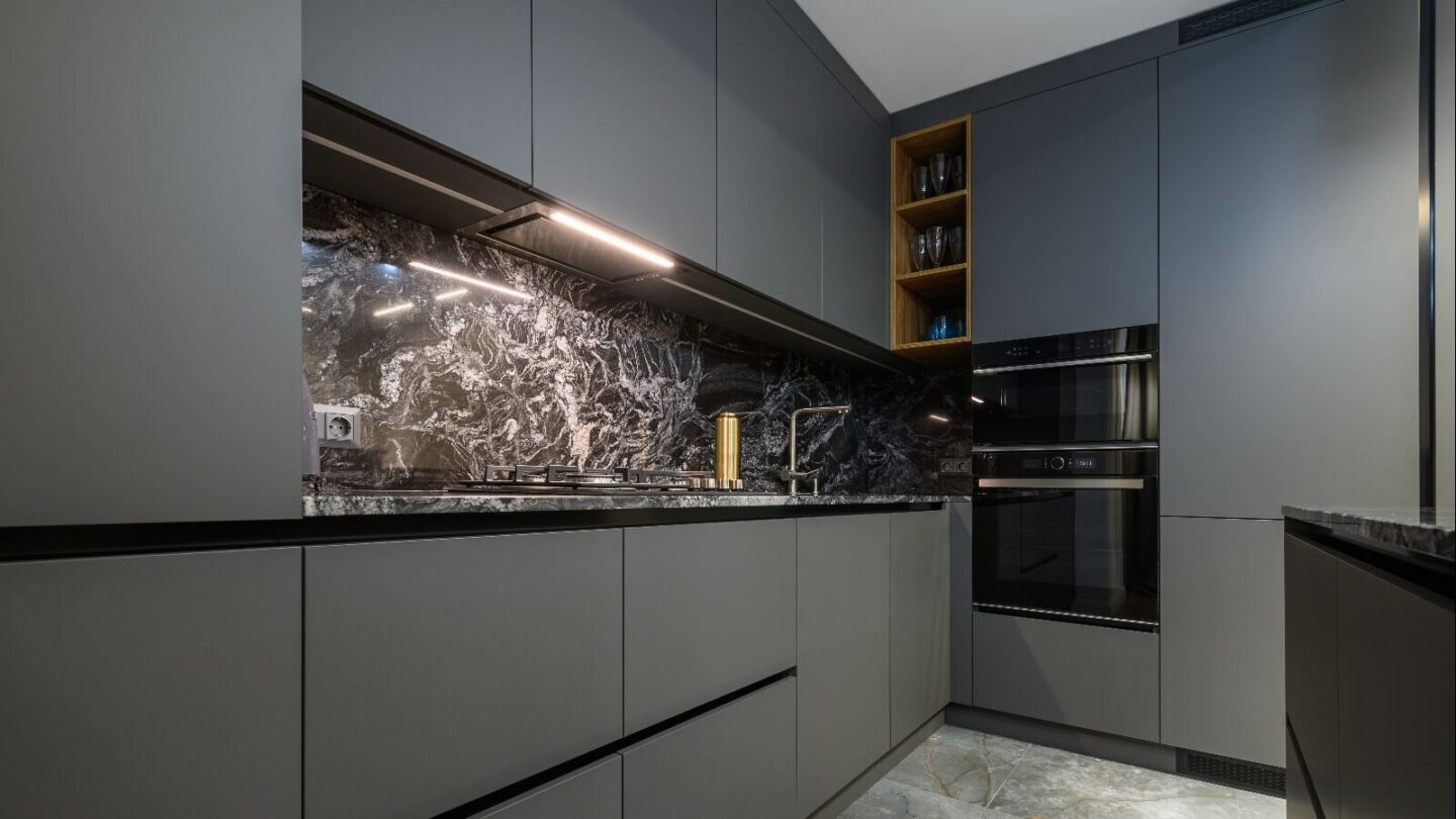 Exciting Kitchen Cabinet Color Trends for 2025 - Colormelon