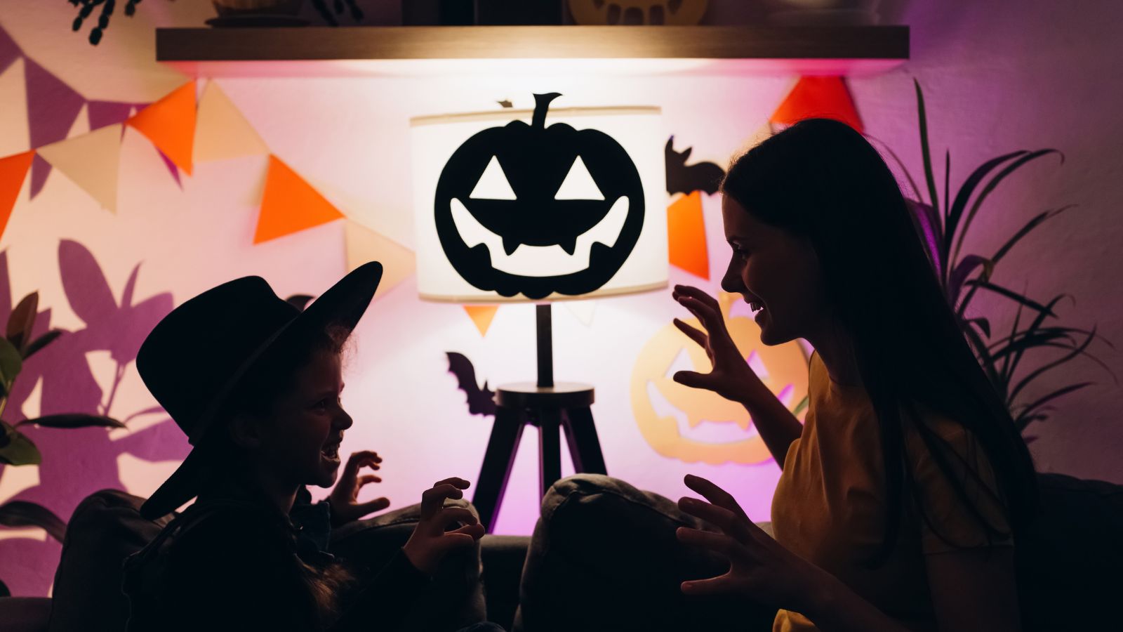 Turn Your Corridor into a Creepy Haunted Walkway - Colormelon