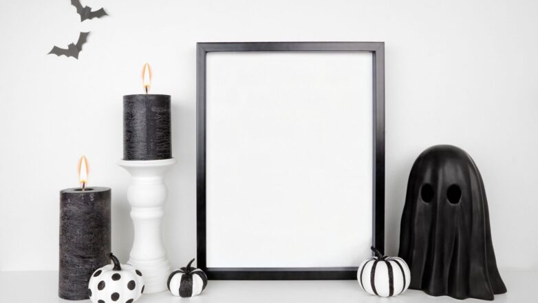 Turn Your Corridor into a Creepy Haunted Walkway - Colormelon