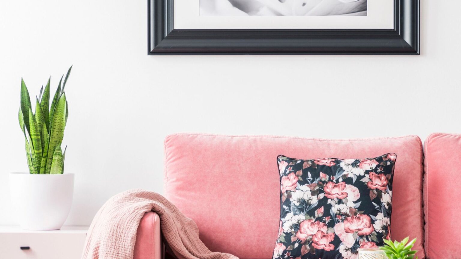 How to Design a Cozy Postpartum Recovery Area - Colormelon