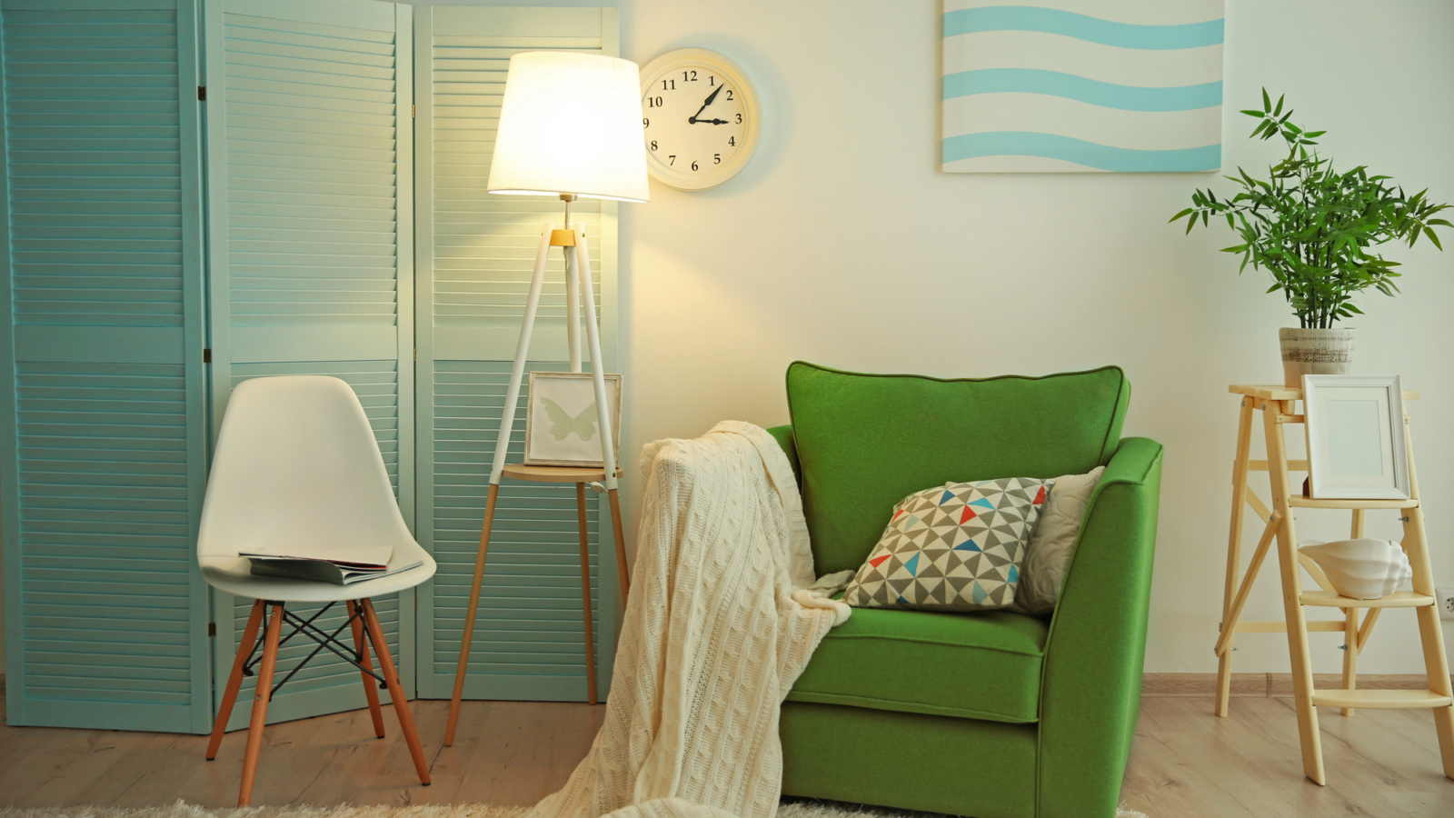Turn Tight Corners into a Retro-Style Reading Nook - Colormelon