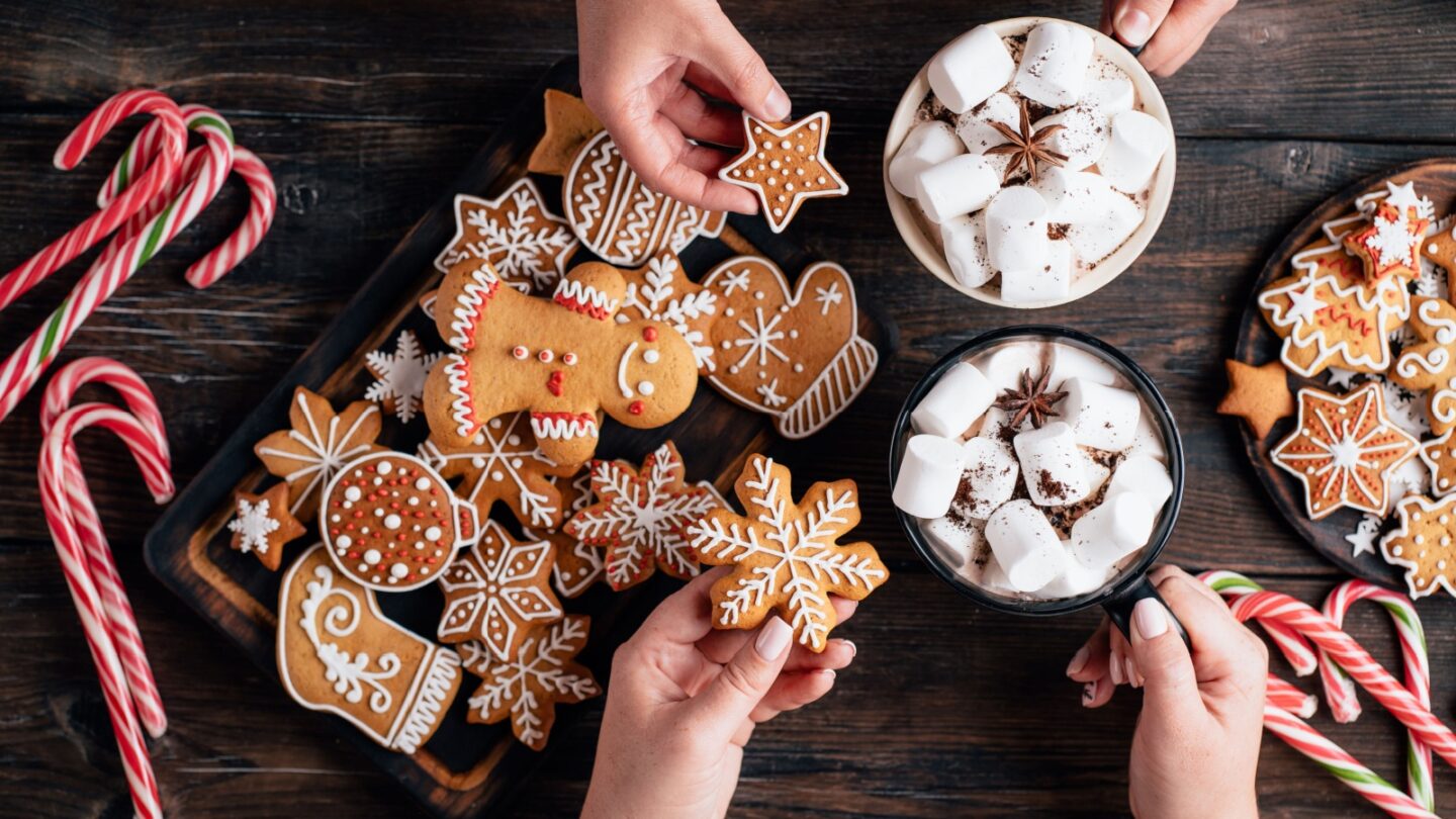 Easy Hacks to Make Any Room Smell Amazing - Colormelon