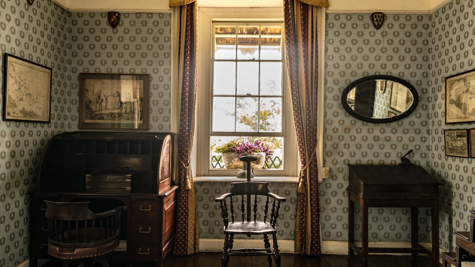 Fantasy-Inspired Rooms for Dreamy Vibes - Colormelon