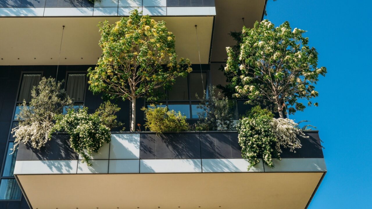 How Milan’s Bosco Verticale turned Italy into a leader in green city ...